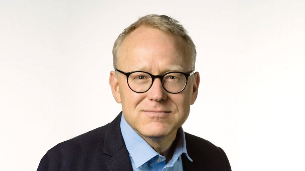 Komiske dramaer og gribende familiehistorier - Mandag Morgen